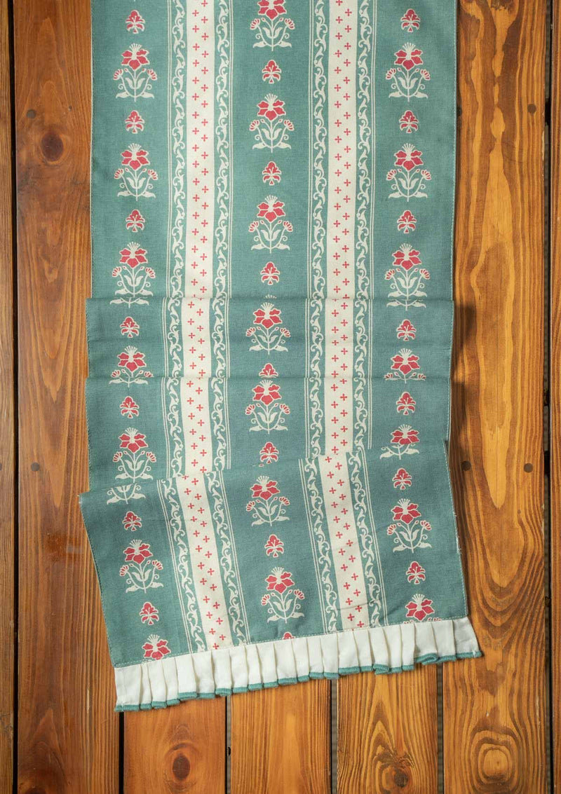 Kala 100% Cotton Table Runner with cream lace for 4 seater and 6 seate